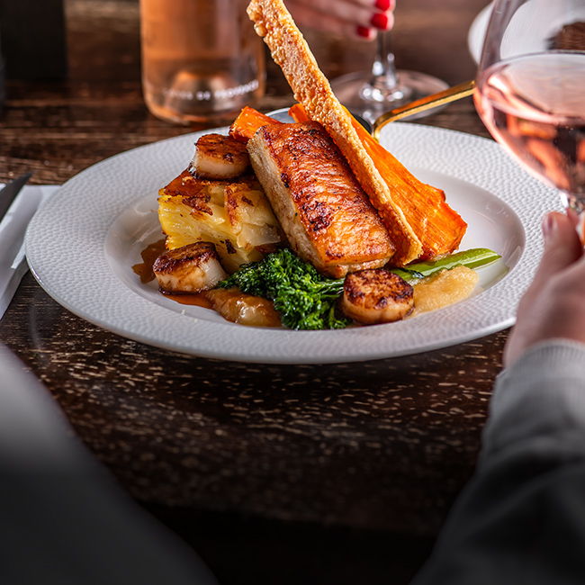 The Oatlands Chaser Country Pub & Restaurant in Weybridge