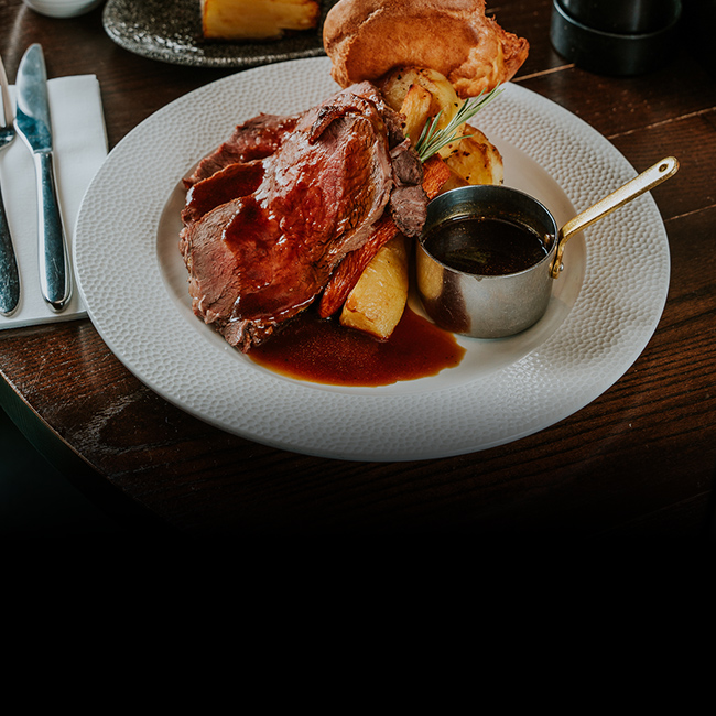 Country Pub Food Menu in Weybridge | The Oatlands Chaser